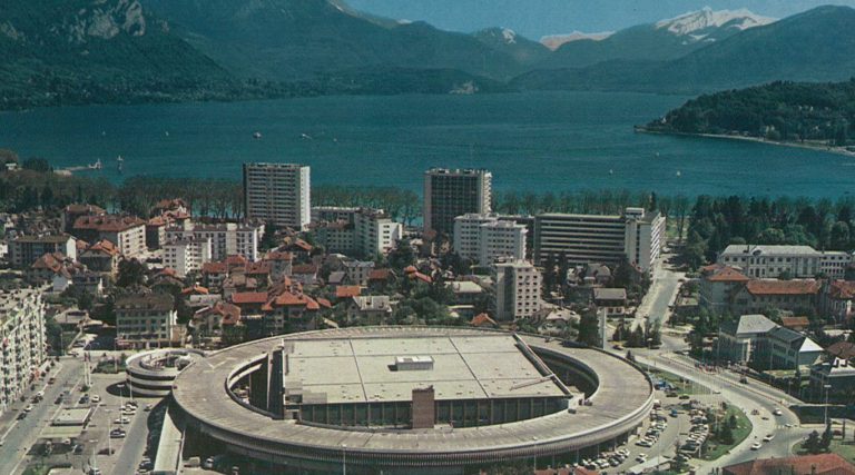 Infos Pratiques | Horaires & Accès | Nouvelles Galeries Annecy